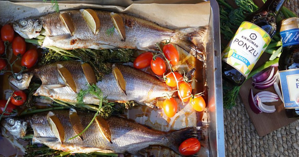 Kokonaisena grillattua Siikaa Poke-kasvistäytteellä | Resepti | Kikkoman